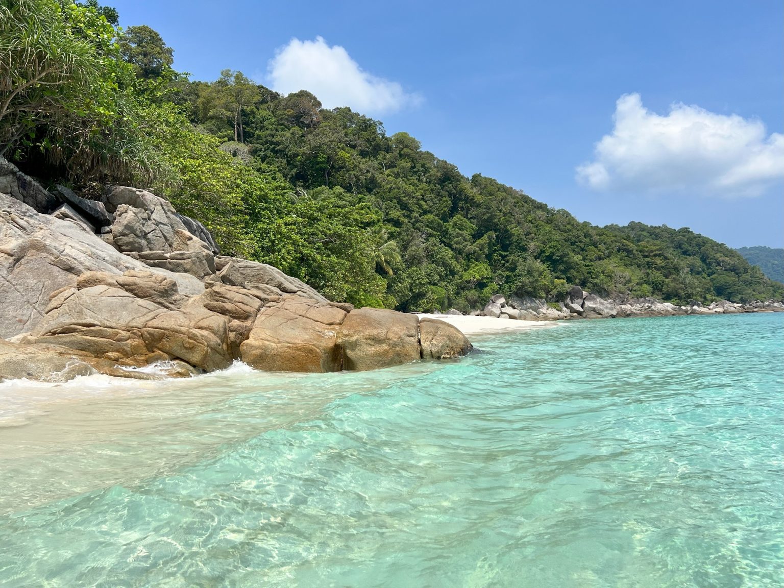 Turtle Beach: a magnificent private beach on Perhentian Island